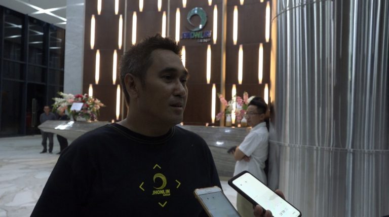 Jhonlin Grup Resmikan Gedung Kantor Baru
